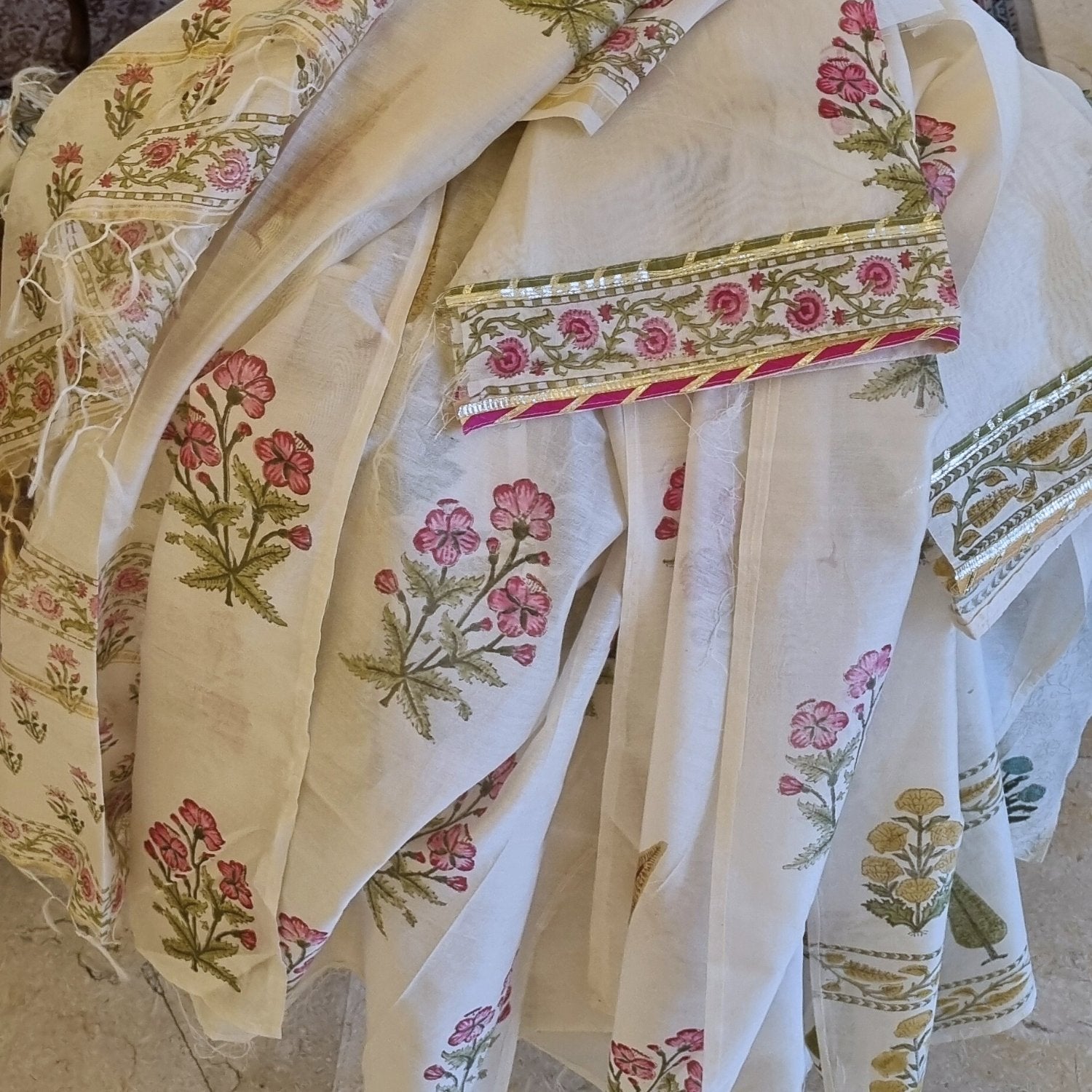 CLOTHING – THAHRYAMAL BALCHAND