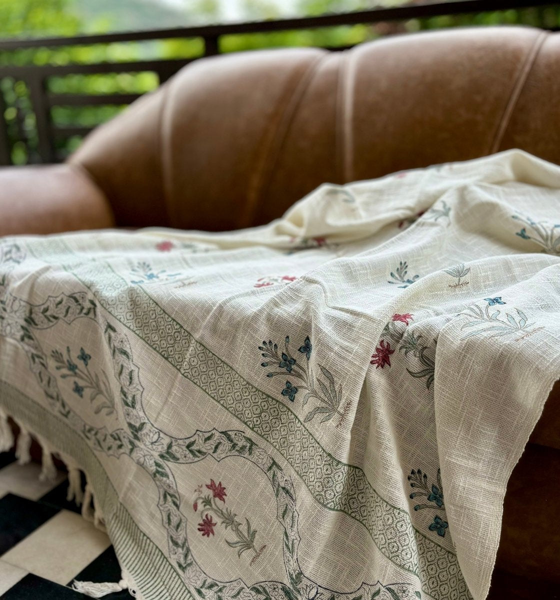 DÉCOR – THAHRYAMAL BALCHAND